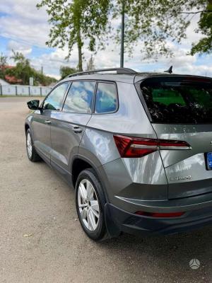 Pelēks Skoda Karoq 2023 Kėdainiai, ar dzinēja tilpumu 1.97 L un nobraukumu 155 tūkst. km par 20200 €, foto 8 vietnē AUTOMOTO.COM.LV