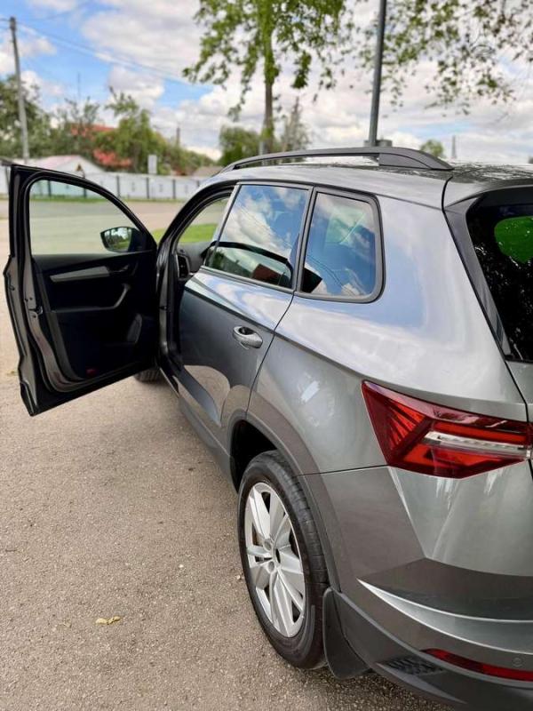 Pelēks Skoda Karoq 2023 Kėdainiai, ar dzinēja tilpumu 1.97 L un nobraukumu 155 tūkst. km par 20200 €, foto 9 vietnē AUTOMOTO.COM.LV