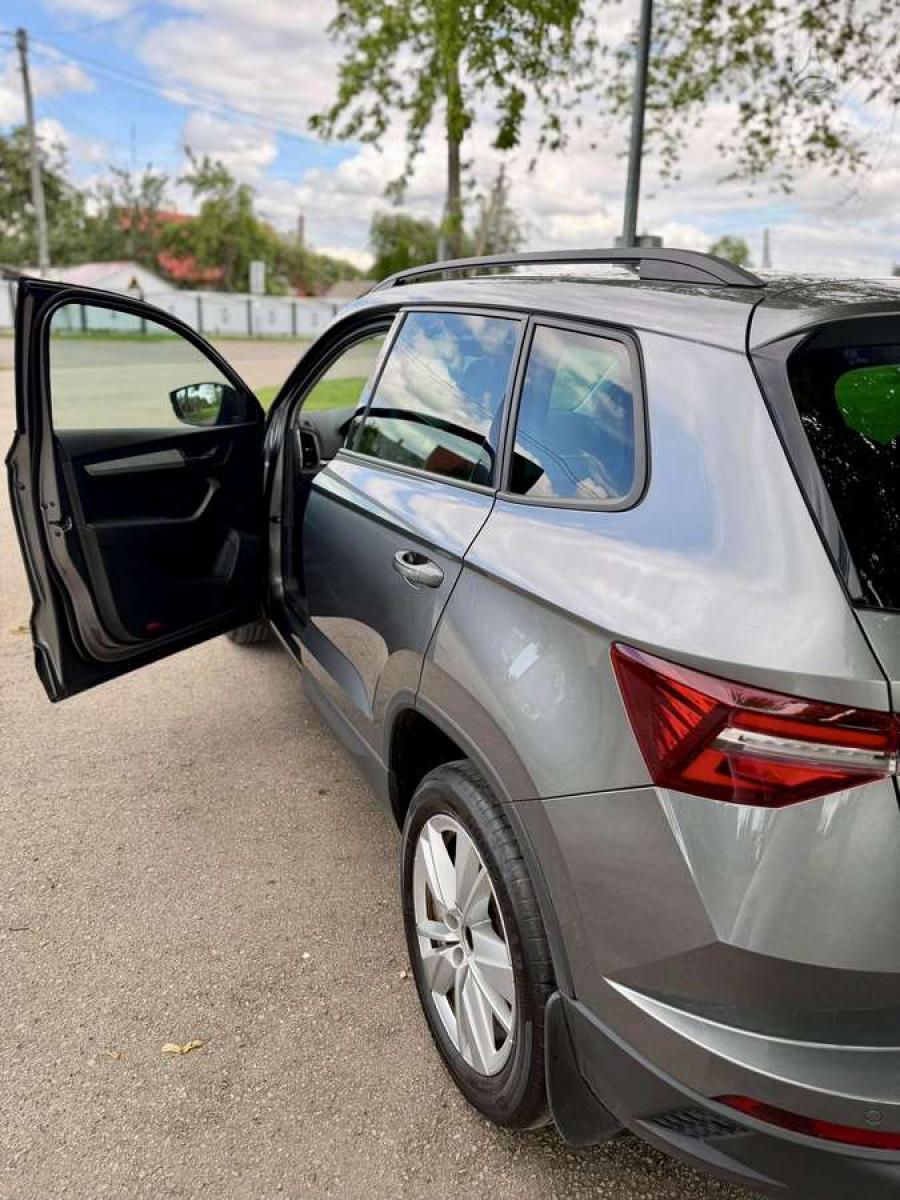 Pelēks Skoda Karoq 2023 Kėdainiai, ar dzinēja tilpumu 1.97 L un nobraukumu 155 tūkst. km par 20200 €, foto 10 vietnē AUTOMOTO.COM.LV