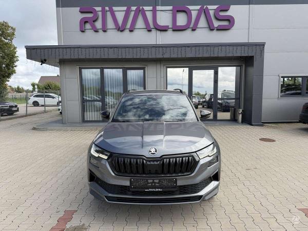 Grey Skoda Karoq 2023 in Siauliai, with an engine capacity of 1.50 L and mileage of 200 thousand km for 22990 €, photo 1 on AUTOMOTO.COM.LV