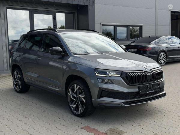 Grey Skoda Karoq 2023 in Siauliai, with an engine capacity of 1.50 L and mileage of 200 thousand km for 22990 €, photo 2 on AUTOMOTO.COM.LV