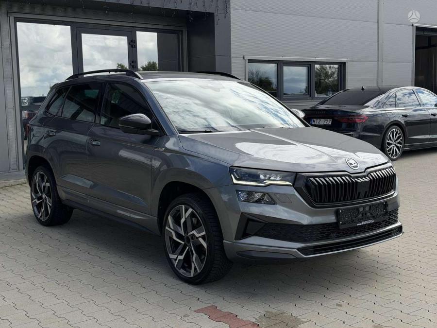 Pelēks Skoda Karoq 2023 Šauļi, ar dzinēja tilpumu 1.50 L un nobraukumu 200 tūkst. km par 22990 €, foto 3 vietnē AUTOMOTO.COM.LV
