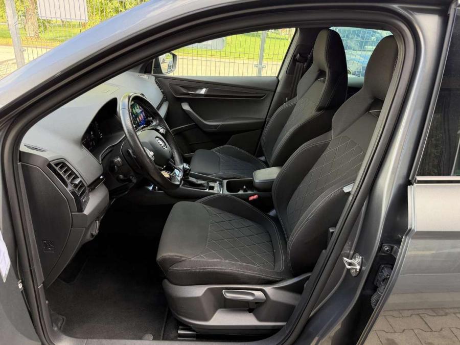 Pelēks Skoda Karoq 2023 Šauļi, ar dzinēja tilpumu 1.50 L un nobraukumu 200 tūkst. km par 22990 €, foto 13 vietnē AUTOMOTO.COM.LV