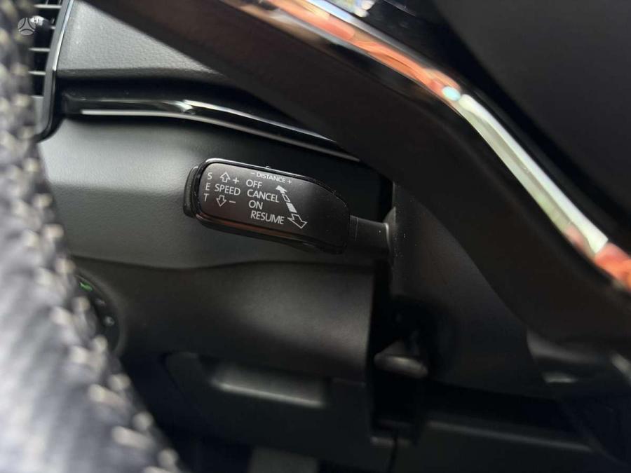 Pelēks Skoda Karoq 2023 Šauļi, ar dzinēja tilpumu 1.50 L un nobraukumu 200 tūkst. km par 22990 €, foto 25 vietnē AUTOMOTO.COM.LV
