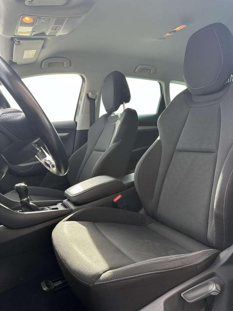 Grey Skoda Karoq 2023 in Klaipeda, with an engine capacity of 1.97 L and mileage of 167 thousand km for 18800 €, photo 9 on AUTOMOTO.COM.LV
