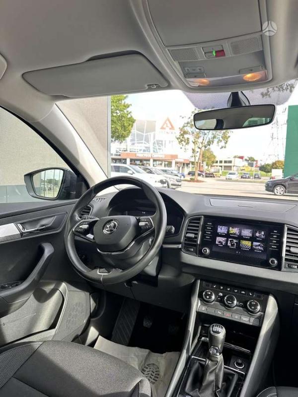 Grey Skoda Karoq 2023 in Klaipeda, with an engine capacity of 1.97 L and mileage of 167 thousand km for 18800 €, photo 11 on AUTOMOTO.COM.LV