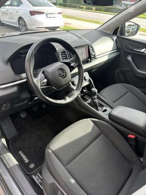 Grey Skoda Karoq 2023 in Klaipeda, with an engine capacity of 1.97 L and mileage of 167 thousand km for 18800 €, photo 14 on AUTOMOTO.COM.LV