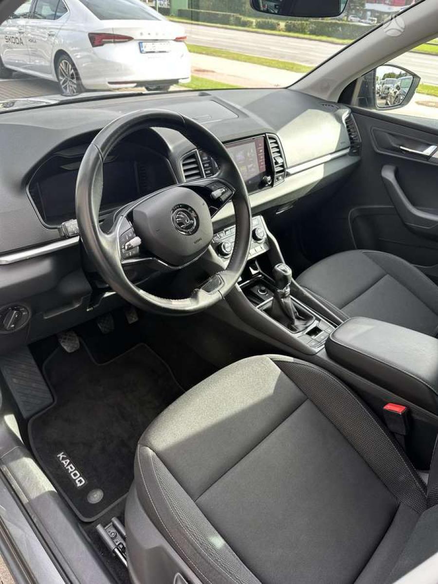 Grey Skoda Karoq 2023 in Klaipeda, with an engine capacity of 1.97 L and mileage of 167 thousand km for 18800 €, photo 14 on AUTOMOTO.COM.LV