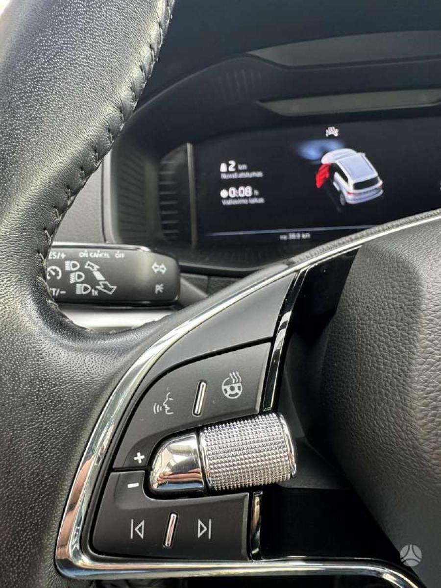 Grey Skoda Karoq 2023 in Klaipeda, with an engine capacity of 1.97 L and mileage of 167 thousand km for 18800 €, photo 16 on AUTOMOTO.COM.LV