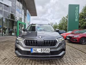 Pelēks Skoda Karoq 2023 Liepāja, ar dzinēja tilpumu 1.50 L un nobraukumu 93 tūkst. km par 20990 €, foto 3 vietnē AUTOMOTO.COM.LV