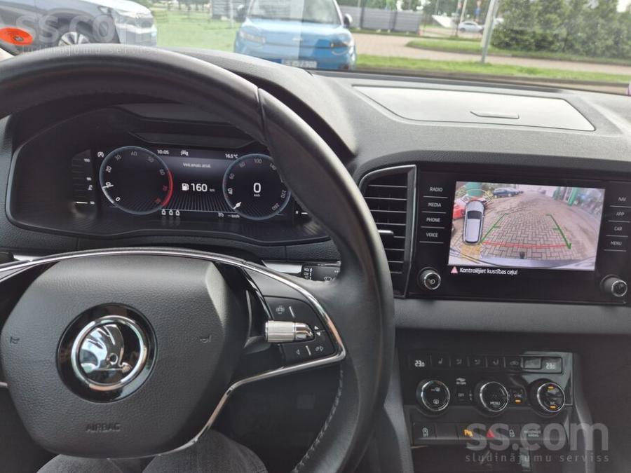 Pelēks Skoda Karoq 2023 Liepāja, ar dzinēja tilpumu 1.50 L un nobraukumu 93 tūkst. km par 20990 €, foto 13 vietnē AUTOMOTO.COM.LV