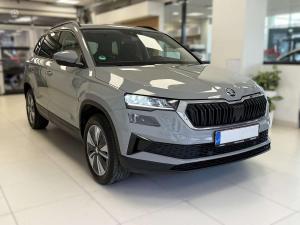 Grey Skoda Karoq 2023 in Kaunas, with an engine capacity of 1.50 L and mileage of 172 thousand km for 20200 €, photo 4 on AUTOMOTO.COM.LV