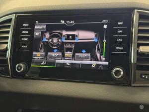 Grey Skoda Karoq 2023 in Kaunas, with an engine capacity of 1.50 L and mileage of 172 thousand km for 20200 €, photo 20 on AUTOMOTO.COM.LV