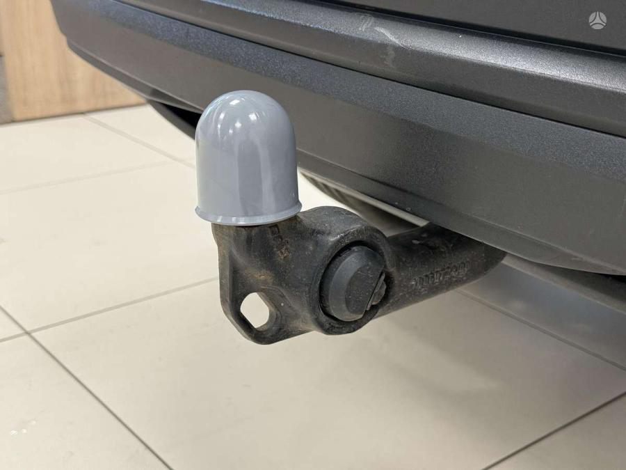 Grey Skoda Karoq 2023 in Kaunas, with an engine capacity of 1.50 L and mileage of 172 thousand km for 20200 €, photo 30 on AUTOMOTO.COM.LV