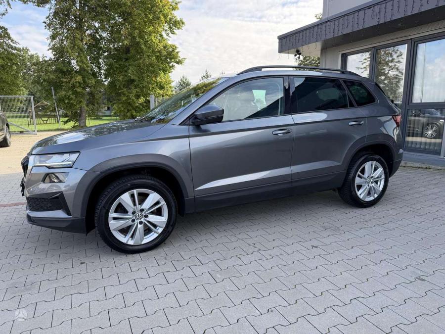 Pelēks Skoda Karoq 2023 Šauļi, ar dzinēja tilpumu 1.50 L un nobraukumu 188 tūkst. km par 16928 €, foto 4 vietnē AUTOMOTO.COM.LV