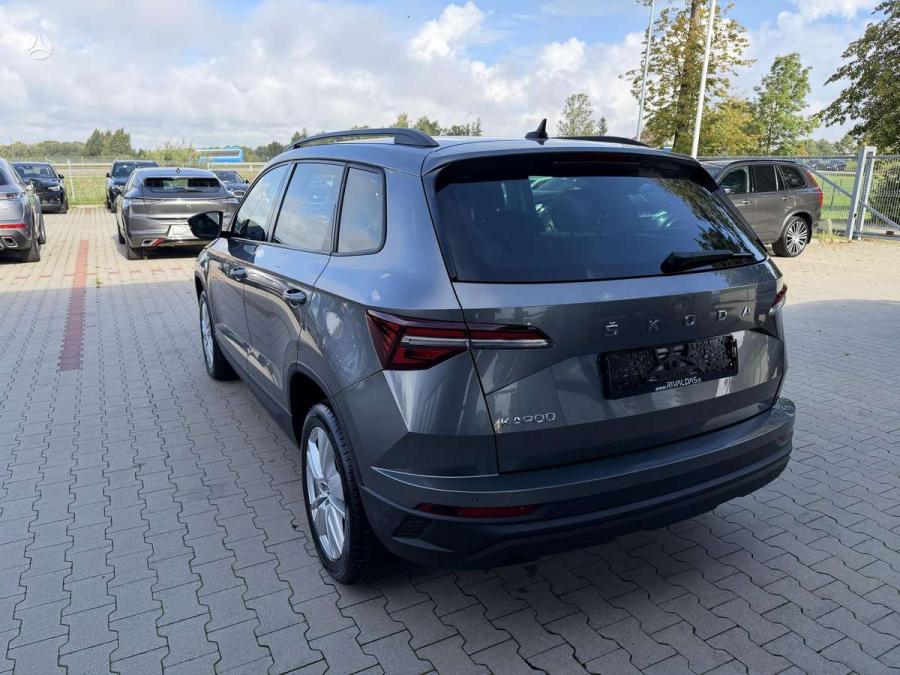 Pelēks Skoda Karoq 2023 Šauļi, ar dzinēja tilpumu 1.50 L un nobraukumu 188 tūkst. km par 16928 €, foto 11 vietnē AUTOMOTO.COM.LV