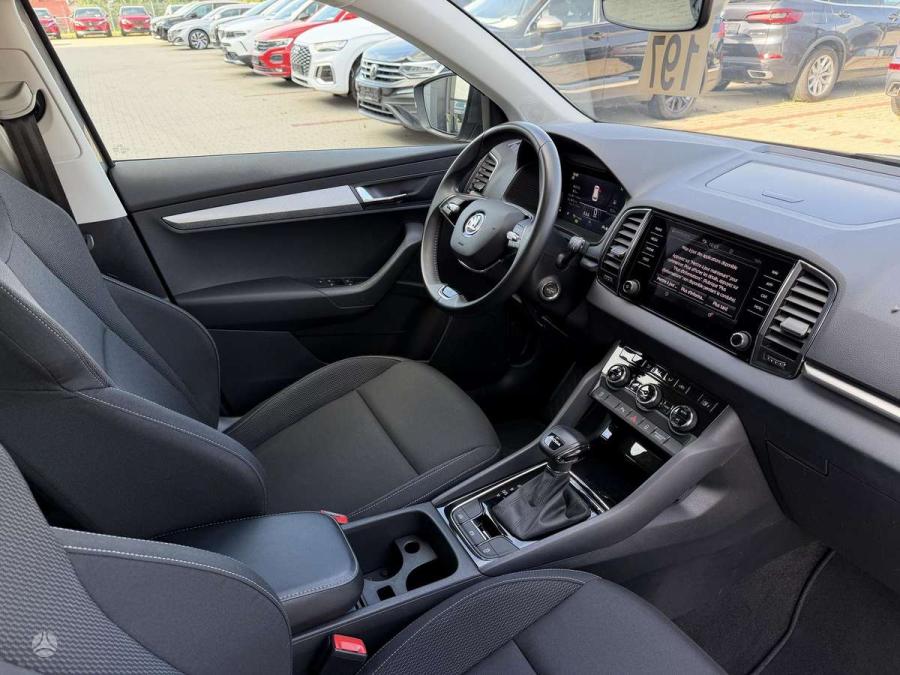 Pelēks Skoda Karoq 2023 Šauļi, ar dzinēja tilpumu 1.50 L un nobraukumu 188 tūkst. km par 16928 €, foto 18 vietnē AUTOMOTO.COM.LV