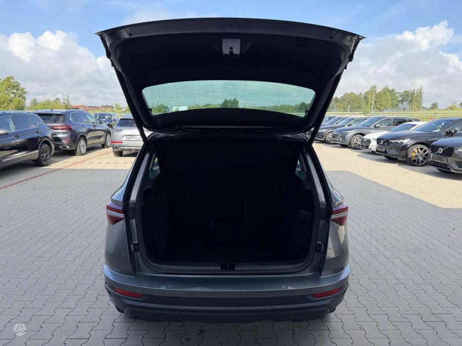 Pelēks Skoda Karoq 2023 Šauļi, ar dzinēja tilpumu 1.50 L un nobraukumu 188 tūkst. km par 16928 €, foto 27 vietnē AUTOMOTO.COM.LV