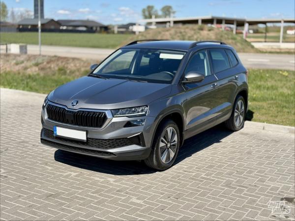 Серый Шкода Karoq 2023 в Вильнюс, объемом двигателя 2.00 л и пробегом 119 тыс. км за 18600 €, фото 1 на AUTOMOTO.COM.LV