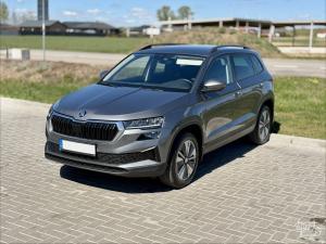 Grey Skoda Karoq 2023 in Vilnius, with an engine capacity of 2.00 L and mileage of 119 thousand km for 18600 €, photo  on AUTOMOTO.COM.LV