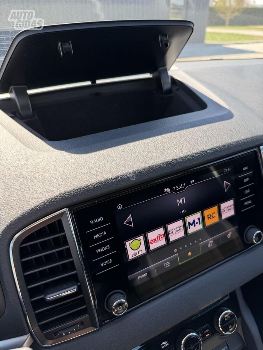 Grey Skoda Karoq 2023 in Vilnius, with an engine capacity of 2.00 L and mileage of 119 thousand km for 18600 €, photo 19 on AUTOMOTO.COM.LV