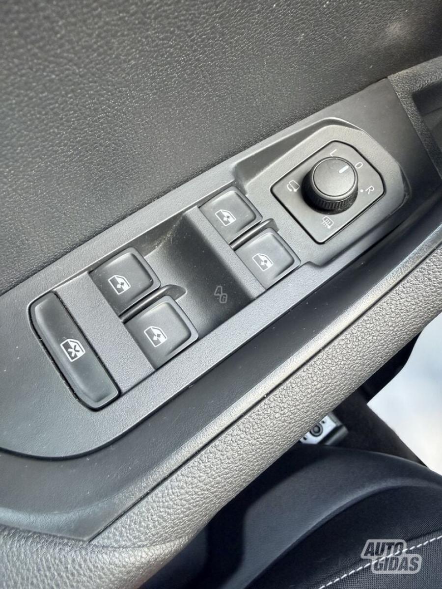 Pelēks Skoda Karoq 2023 Viļņa, ar dzinēja tilpumu 2.00 L un nobraukumu 102 tūkst. km par 18900 €, foto 20 vietnē AUTOMOTO.COM.LV