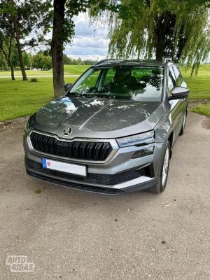 Grey Skoda Karoq 2023 in Vilnius, with an engine capacity of 2.00 L and mileage of 155 thousand km for 18500 €, photo  on AUTOMOTO.COM.LV