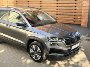 Grey Skoda Karoq 2023 in Vilnius, with an engine capacity of 2.00 L and mileage of 119 thousand km for 18200 €, photo 8 on AUTOMOTO.COM.LV