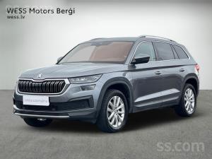 Grey Skoda Karoq 2023 in Riga, with an engine capacity of 1.50 L and mileage of 93 thousand km for 26700 €, photo  on AUTOMOTO.COM.LV