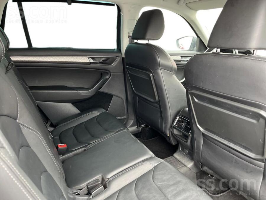 Grey Skoda Karoq 2023 in Riga, with an engine capacity of 1.50 L and mileage of 93 thousand km for 26700 €, photo 8 on AUTOMOTO.COM.LV