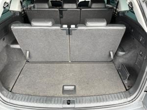Grey Skoda Karoq 2023 in Riga, with an engine capacity of 1.50 L and mileage of 93 thousand km for 26700 €, photo 11 on AUTOMOTO.COM.LV