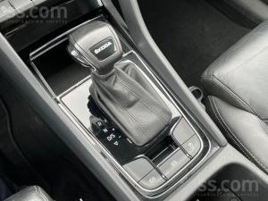 Grey Skoda Karoq 2023 in Riga, with an engine capacity of 1.50 L and mileage of 93 thousand km for 26700 €, photo 17 on AUTOMOTO.COM.LV