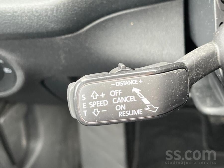 Grey Skoda Karoq 2023 in Riga, with an engine capacity of 1.50 L and mileage of 93 thousand km for 26700 €, photo 22 on AUTOMOTO.COM.LV