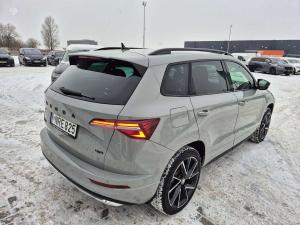 Pelēks Skoda Karoq 2024 Šauļi, ar dzinēja tilpumu 1.98 L un nobraukumu 13 tūkst. km par 32000 €, foto 4 vietnē AUTOMOTO.COM.LV