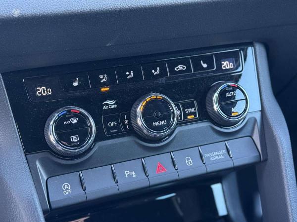 Pelēks Skoda Karoq 2024 Šauļi, ar dzinēja tilpumu 1.50 L un nobraukumu 14 tūkst. km par 16900 €, foto 11 vietnē AUTOMOTO.COM.LV