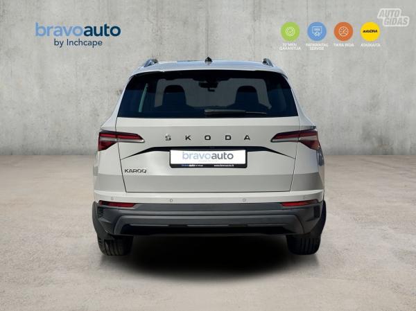 Grey Skoda Karoq 2024 in Kaunas, with an engine capacity of 1.50 L and mileage of 88 thousand km for 27271 €, photo 4 on AUTOMOTO.COM.LV