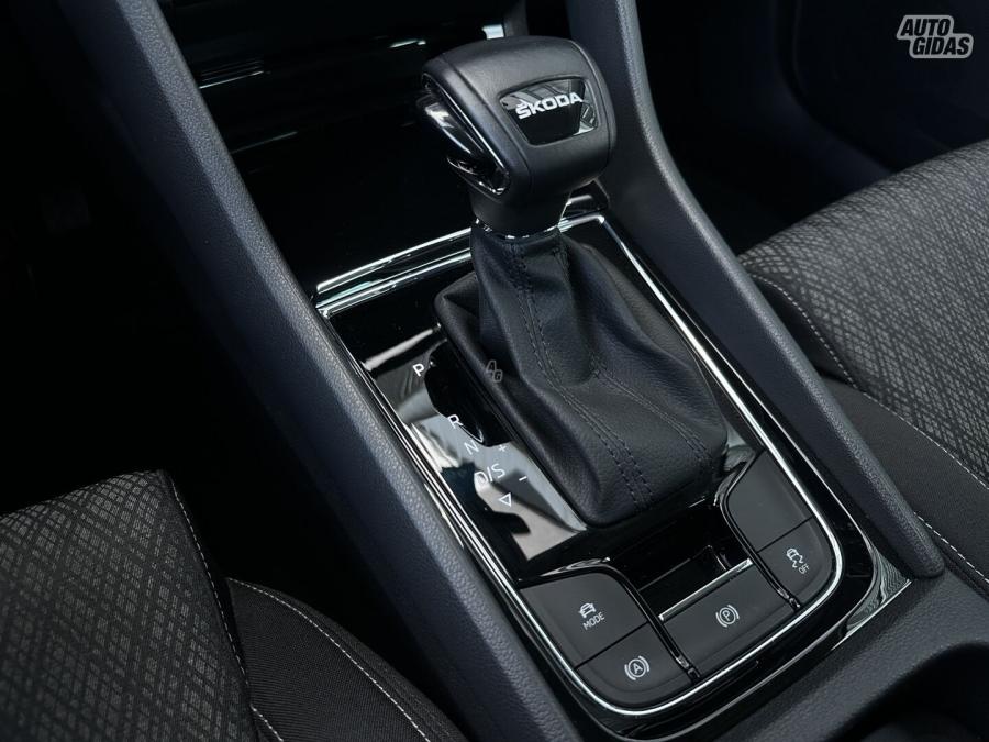 Pelēks Skoda Karoq 2024 Kauņa, ar dzinēja tilpumu 1.50 L un nobraukumu 88 tūkst. km par 27271 €, foto 33 vietnē AUTOMOTO.COM.LV