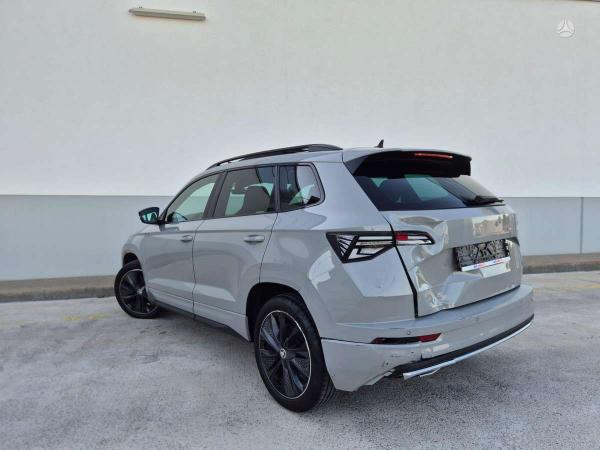 Pelēks Skoda Karoq 2024 Kauņa, ar dzinēja tilpumu 1.50 L un nobraukumu 180 tūkst. km par 16500 €, foto 6 vietnē AUTOMOTO.COM.LV