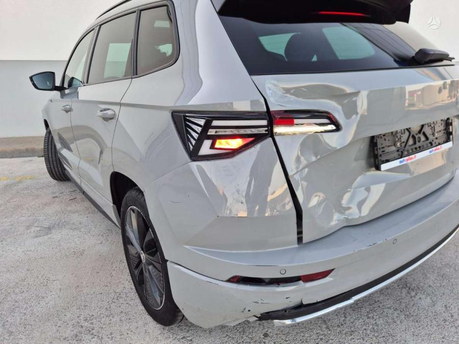 Grey Skoda Karoq 2024 in Kaunas, with an engine capacity of 1.50 L and mileage of 180 thousand km for 16500 €, photo 26 on AUTOMOTO.COM.LV
