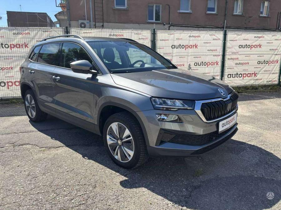 Pelēks Skoda Karoq 2024 Klaipėda, ar dzinēja tilpumu 1.50 L un nobraukumu 35 tūkst. km par 22200 €, foto 3 vietnē AUTOMOTO.COM.LV