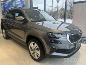 Grey Skoda Karoq 2025 in Daugavpils, with an engine capacity of 1.50 L and mileage of 10 thousand km for 31070 €, photo  on AUTOMOTO.COM.LV