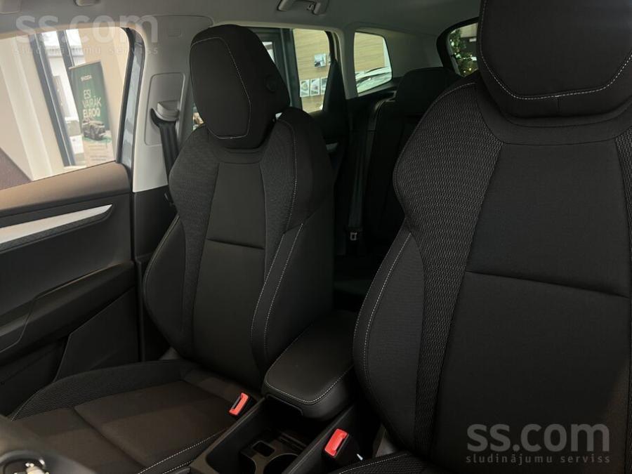 Pelēks Skoda Karoq 2025 Daugavpils, ar dzinēja tilpumu 1.50 L un nobraukumu 10 tūkst. km par 31070 €, foto 5 vietnē AUTOMOTO.COM.LV