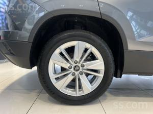 Pelēks Skoda Karoq 2025 Daugavpils, ar dzinēja tilpumu 1.50 L un nobraukumu 10 tūkst. km par 31070 €, foto 11 vietnē AUTOMOTO.COM.LV