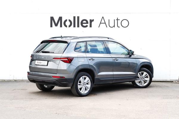 Pelēks Skoda Karoq 2025 Rīga, ar dzinēja tilpumu 2.00 L un nobraukumu 36 tūkst. km par 28950 €, foto 4 vietnē AUTOMOTO.COM.LV