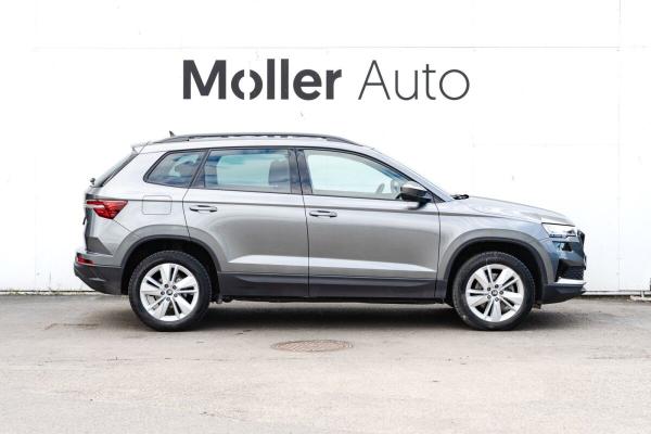 Pelēks Skoda Karoq 2025 Rīga, ar dzinēja tilpumu 2.00 L un nobraukumu 36 tūkst. km par 28950 €, foto 5 vietnē AUTOMOTO.COM.LV