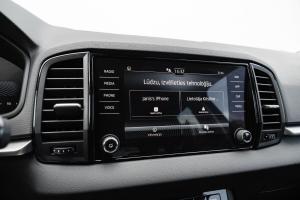 Grey Skoda Karoq 2025 in Riga, with an engine capacity of 2.00 L and mileage of 36 thousand km for 28950 €, photo 20 on AUTOMOTO.COM.LV
