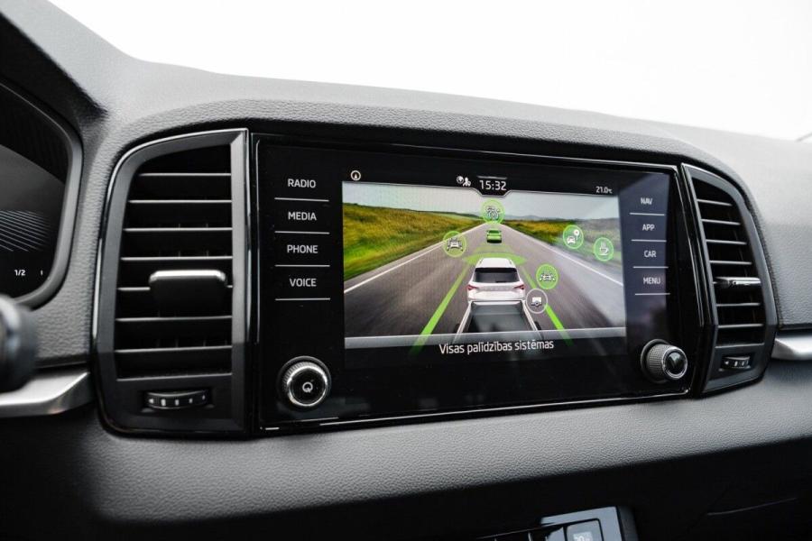 Grey Skoda Karoq 2025 in Riga, with an engine capacity of 2.00 L and mileage of 36 thousand km for 28950 €, photo 21 on AUTOMOTO.COM.LV