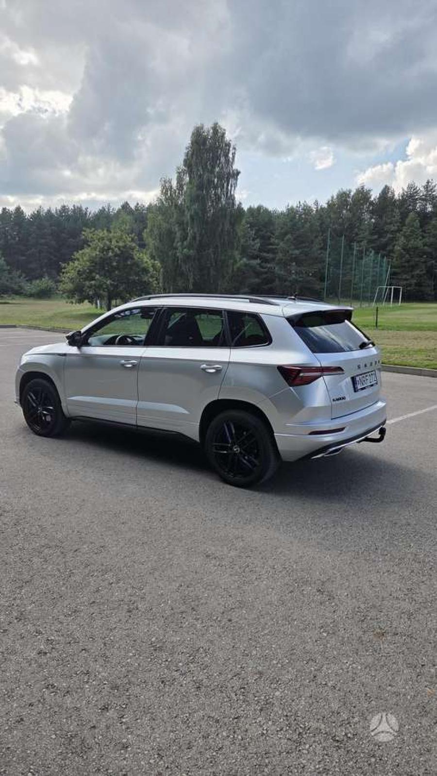 Grey Skoda Karoq 2025 in Prienai, with an engine capacity of 1.50 L and mileage of 16 thousand km for 24950 €, photo 4 on AUTOMOTO.COM.LV