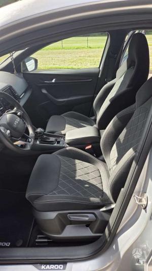 Grey Skoda Karoq 2025 in Prienai, with an engine capacity of 1.50 L and mileage of 16 thousand km for 24950 €, photo 10 on AUTOMOTO.COM.LV