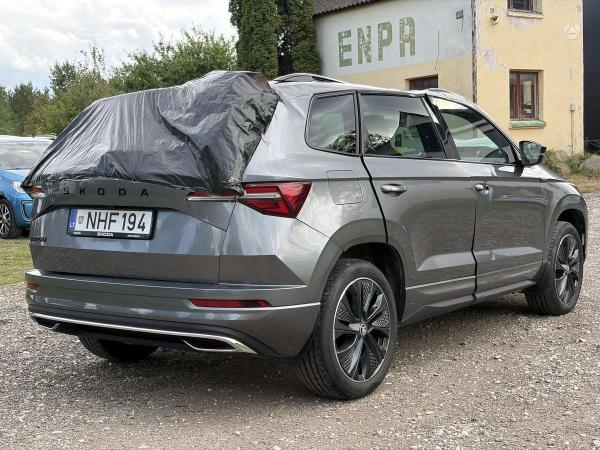 Skoda Karoq 2025 Ukmergė vietnē Pelēks Skoda Karoq 2025 Ukmergė, ar dzinēja tilpumu 1.50 L un nobraukumu 28 tūkst. km par 15500 €, foto 8 vietnē AUTOMOTO.COM.LV